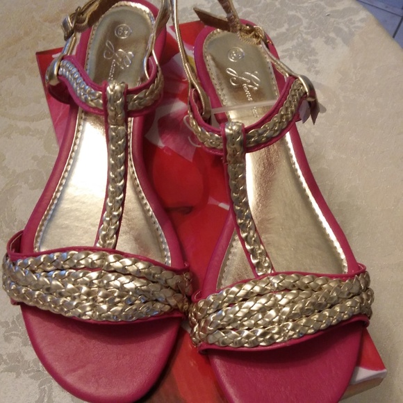 Glamorous | Shoes | Glamorous Sz 65 Fuchsiasilver Sandals | Poshmark